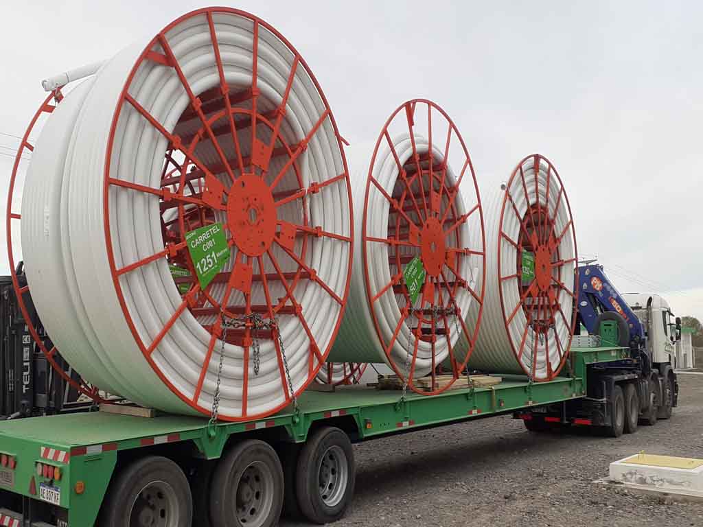 Zoxi hizo la primera entrega de cañería de PVC a una empresa petrolera ...