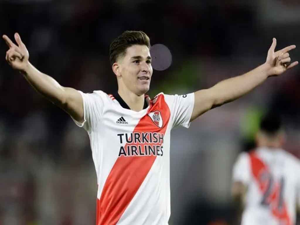 Con Seis Goles De Julián Álvarez River Goleó A Alianza Lima