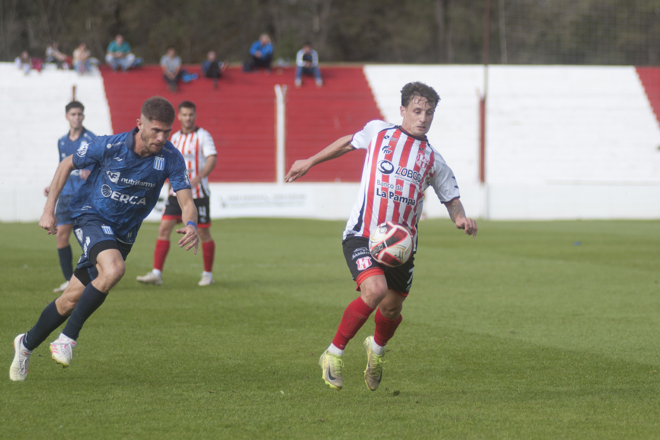 Costa Brava le hizo precio a Deportivo Argentino - lareforma.com.ar