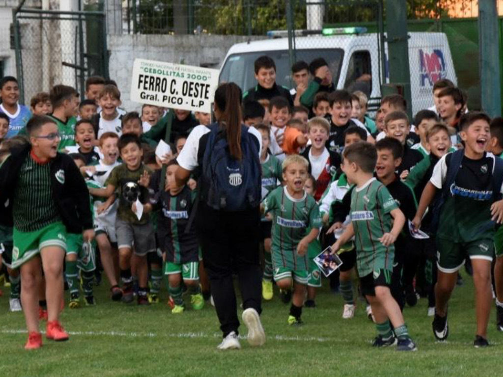 Con la presencia de 20 clubes, se inauguró el Cebollitas 2020 ...